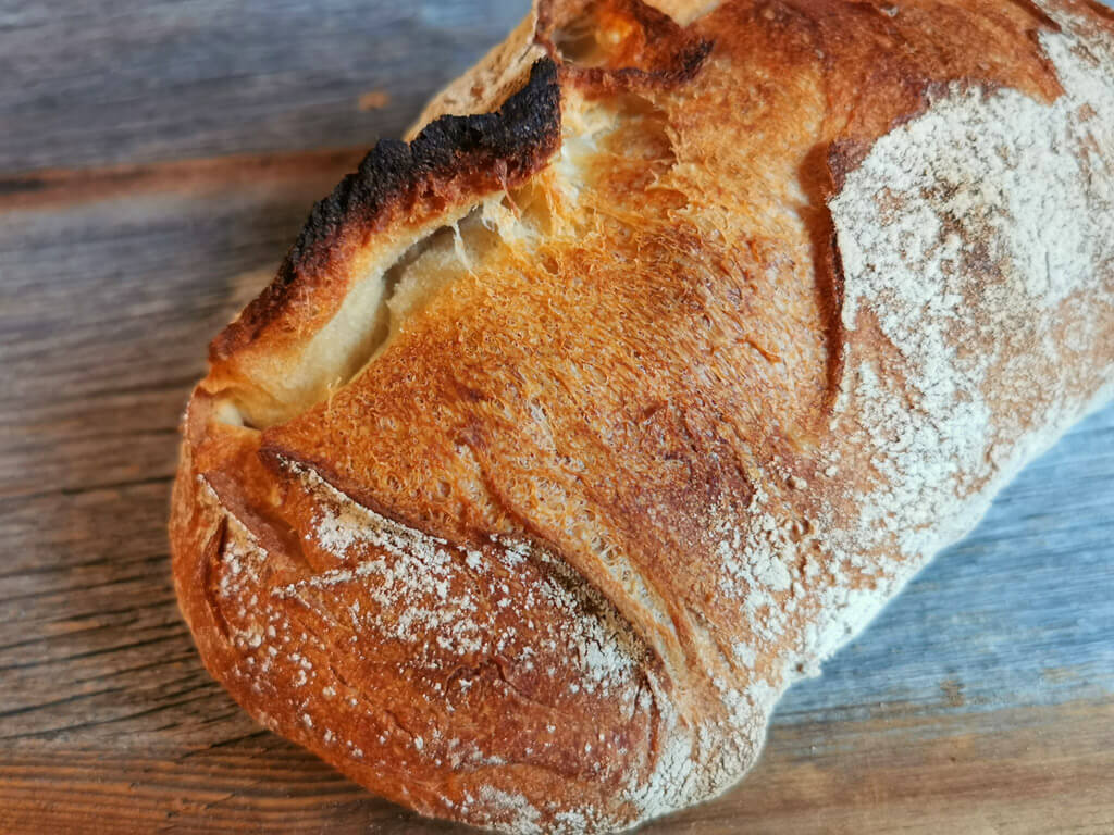 Die rustikale Ciabatta-Kruste [Brot einfach selber backen]