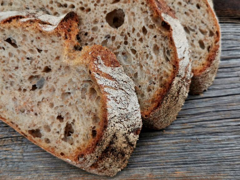 Rezept für Sauerteig-Reste-Brot Saftig und lecker!