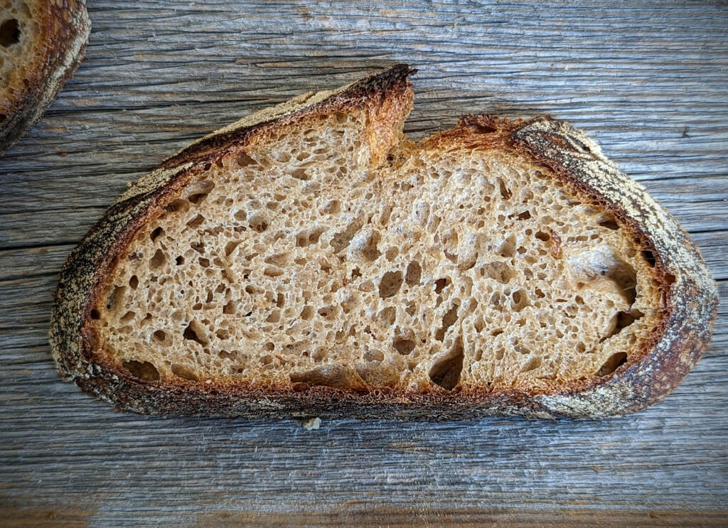 Oldie Bread Sauerteigbrot mit Urkorn und Altbrot