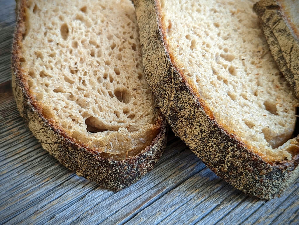 Oldie Bread Sauerteigbrot mit Urkorn und Altbrot